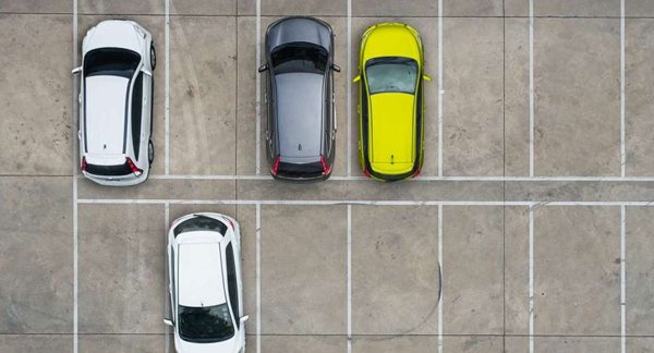 Why is Parking Car in Reverse Better & How to Park Properly In Reverse ...