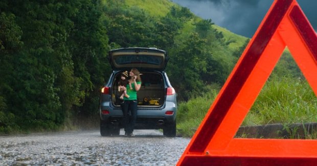 Top 4 common car emergency situations and what you should do