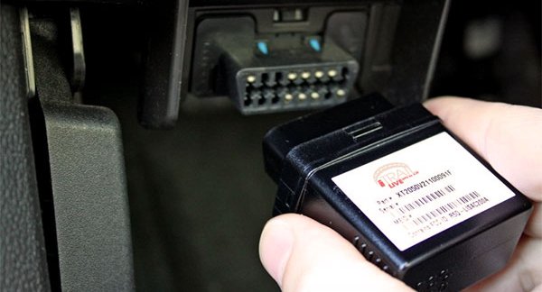 Why you should get an OBD-2 scanner for ECU-equipped cars?