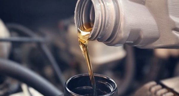 12 myths and facts about engine oil that you should know