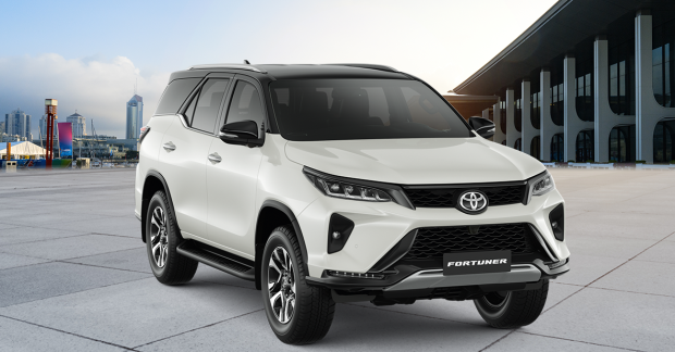 Which 2021 Toyota Fortuner variant should you buy? [Comparison Guide]