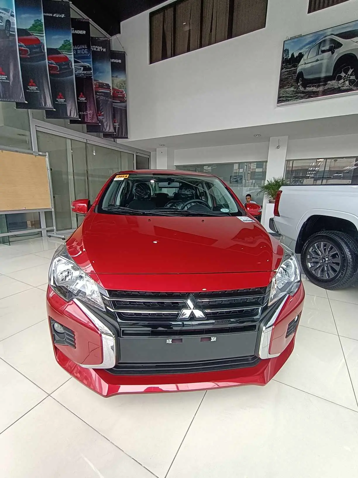 Mitsubishi Mirage G4 GLS 1.2 CVT